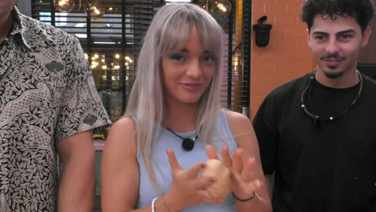 Zien! Zo zag Chelsea uit Big Brother er vroeger uit - Love & Reality