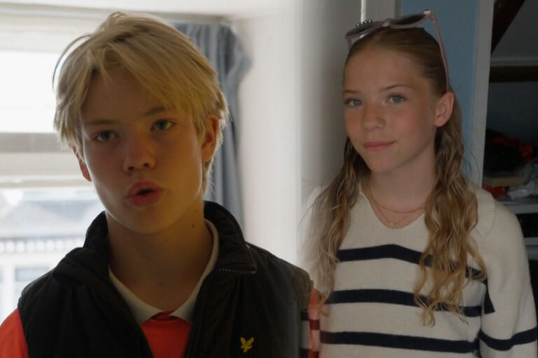 Een Huis Vol: Kampeerfeest voor de Blommetjes en babynamen - Love & Reality