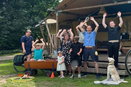 Familie Huis uit Grote Gezinnen, Grote Vakanties zat eerder in dit ...